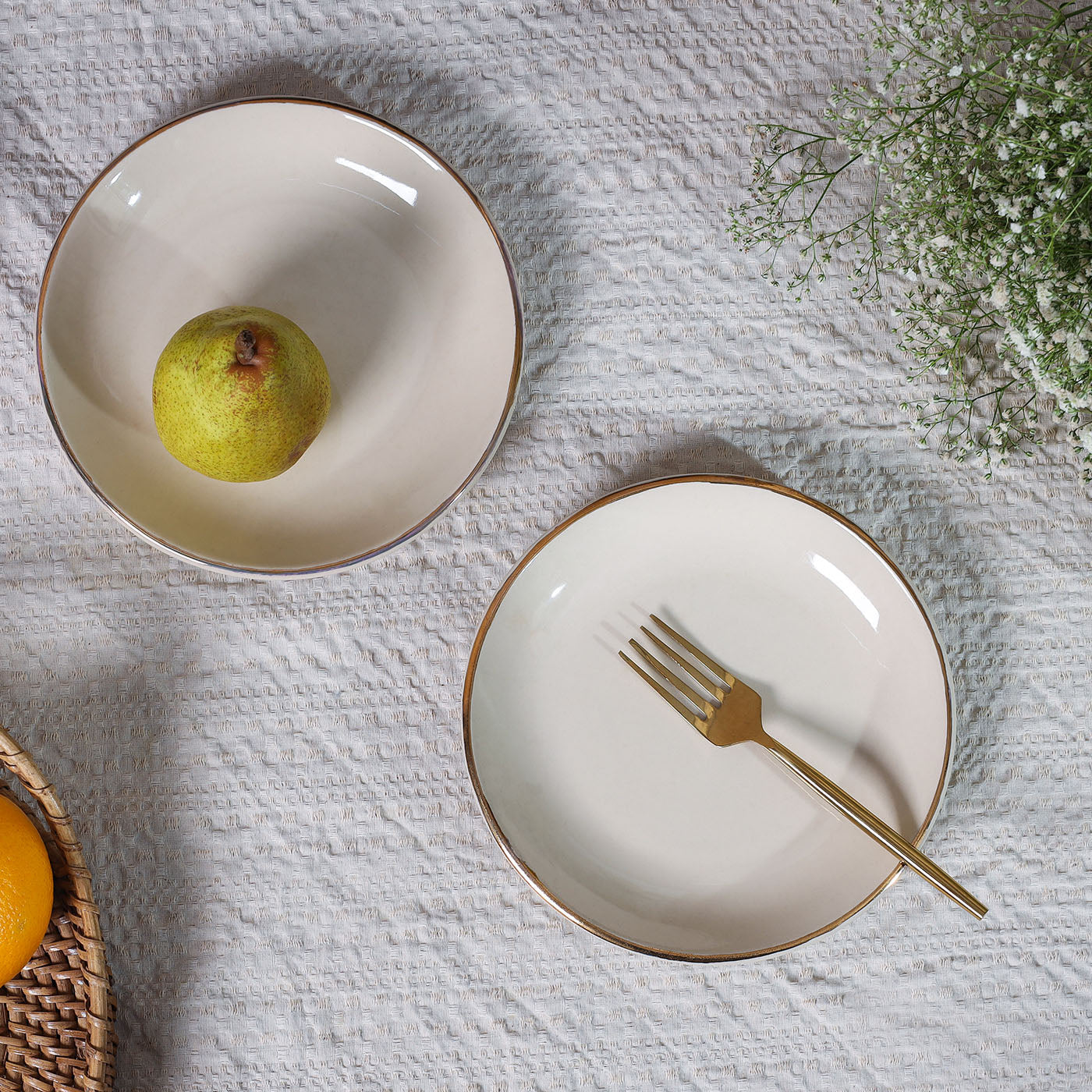 Noor Pure Gold 24K Ceramic Quarter Plates – Amalfiee Ceramics