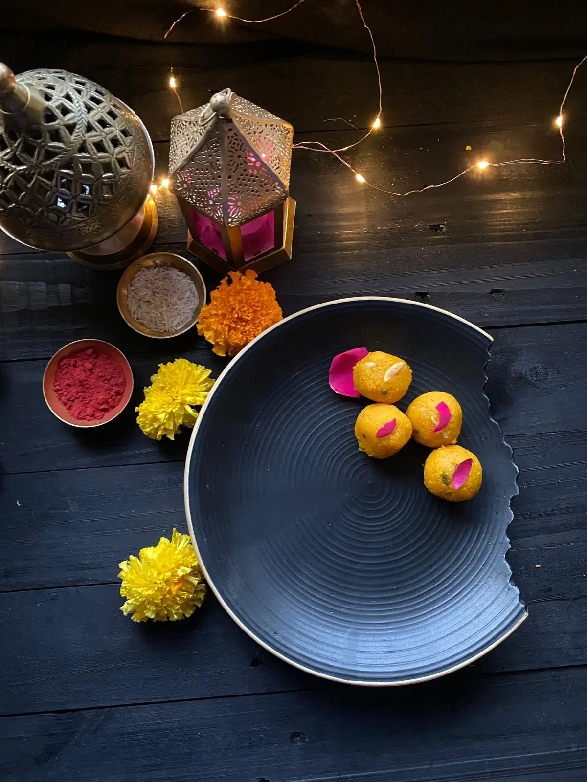 Aamaya Unique Abstract Platter Amalfiee Ceramics Amalfiee Ceramics